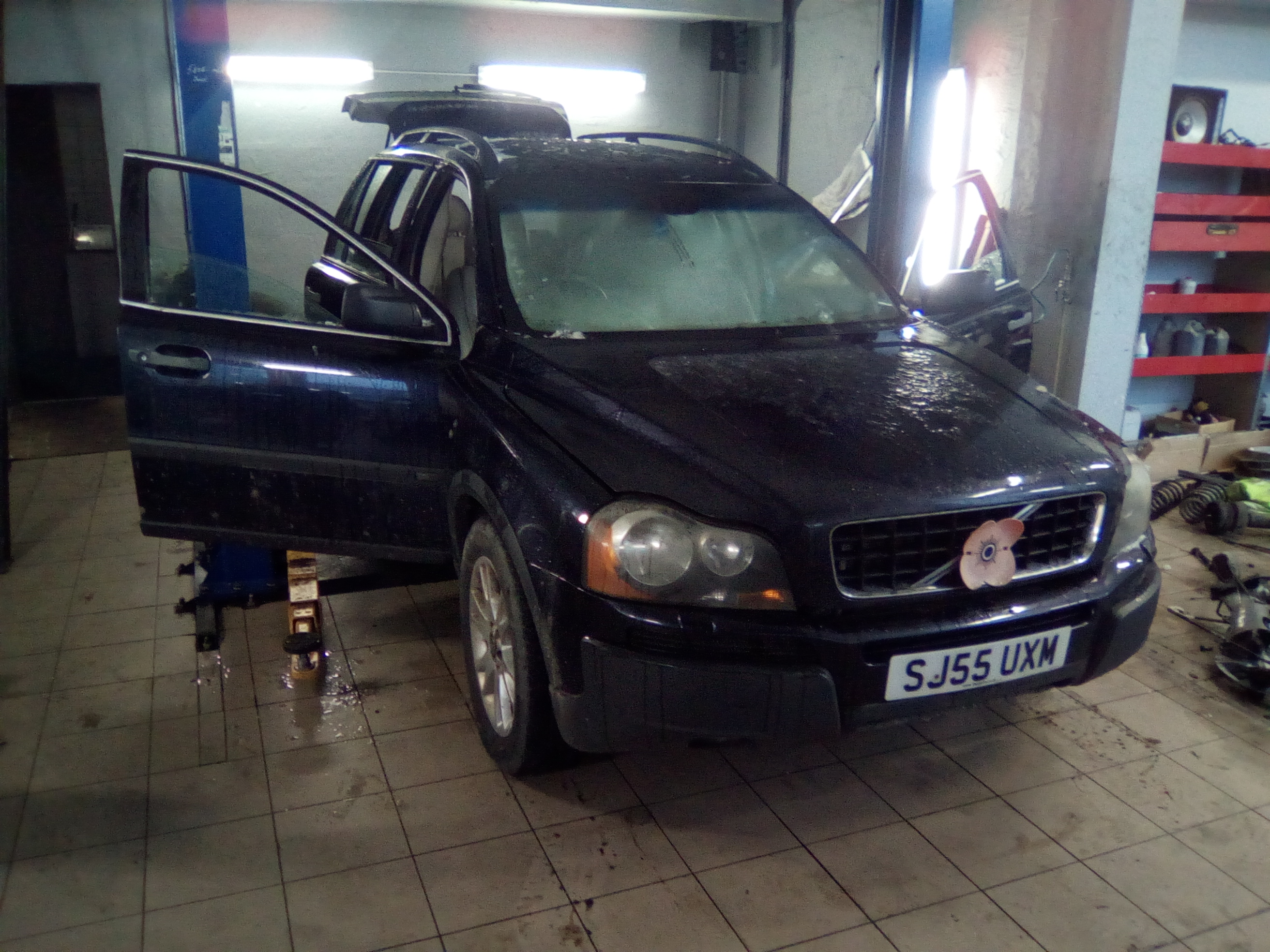 Used VOLVO XC90 Air intake hose 30680445