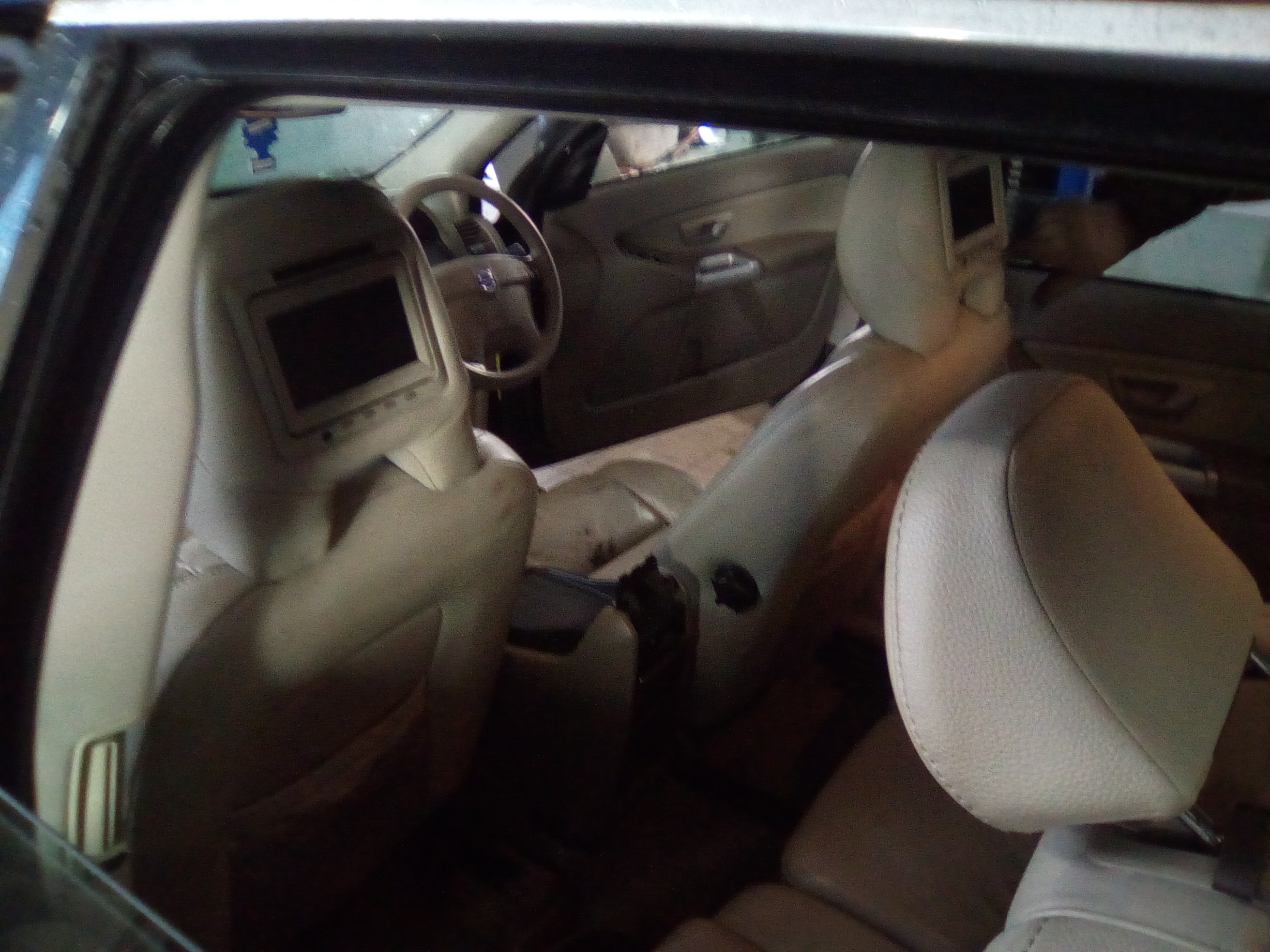 Used VOLVO XC90 Air intake hose 30680445