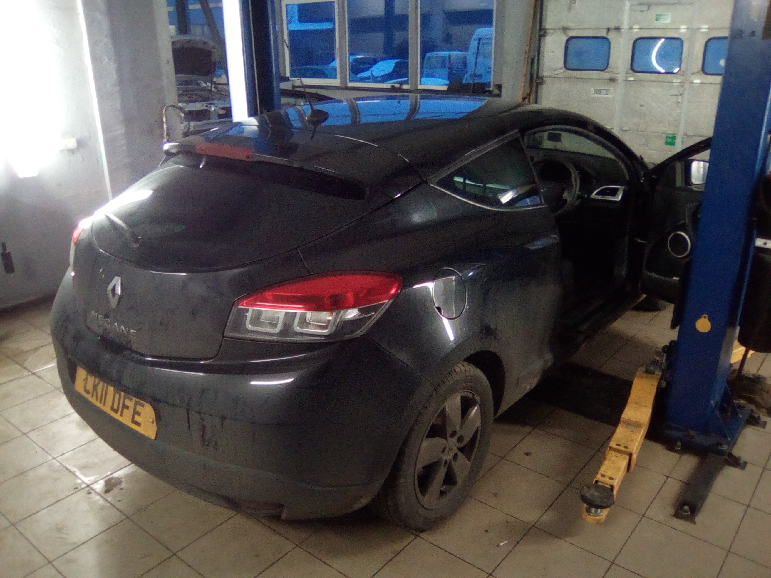 Naudotas RENAULT Megane Priekinė svirtis 545016101R