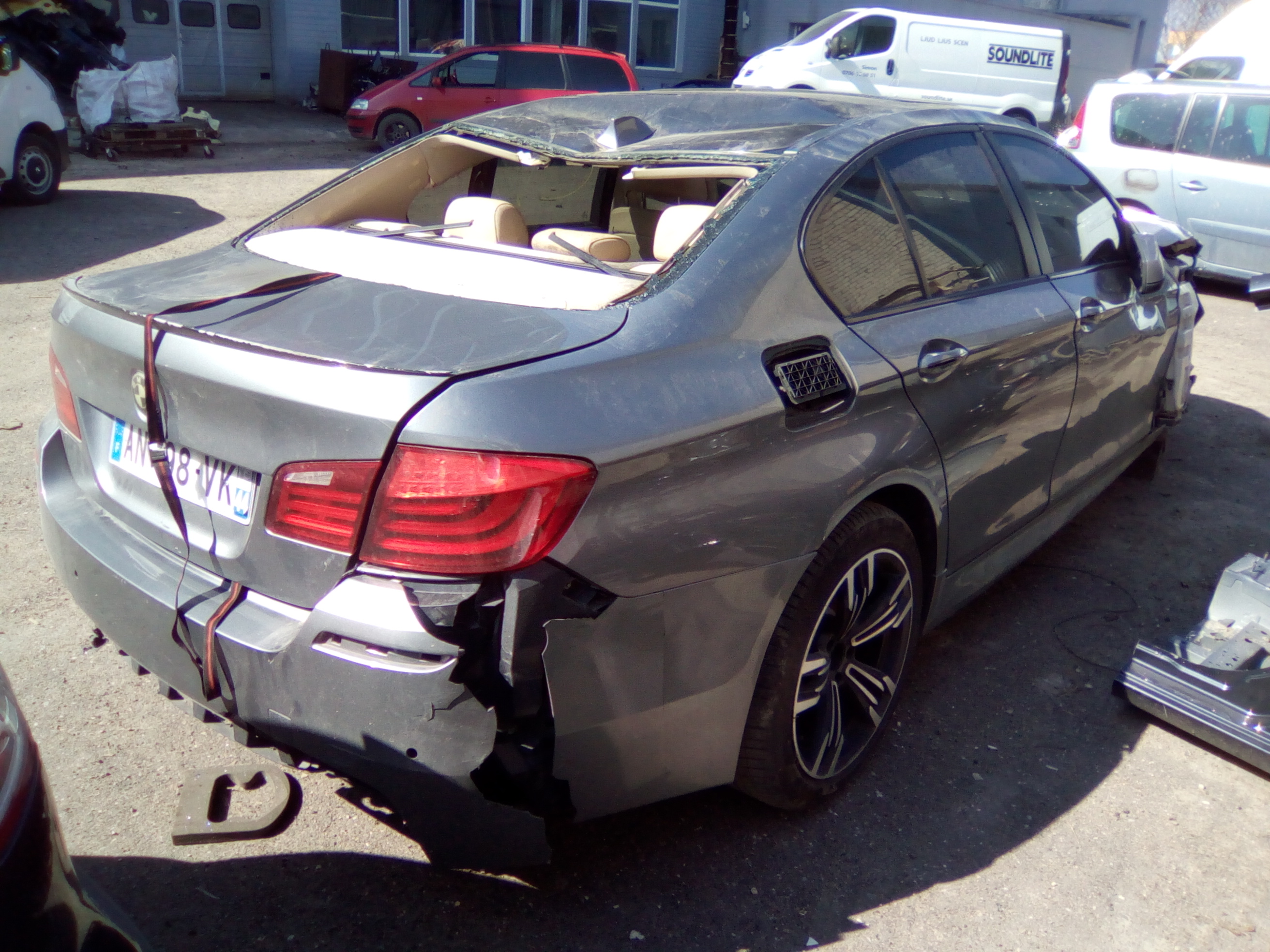 Used BMW 5 SERIES Intake manifold 780008808