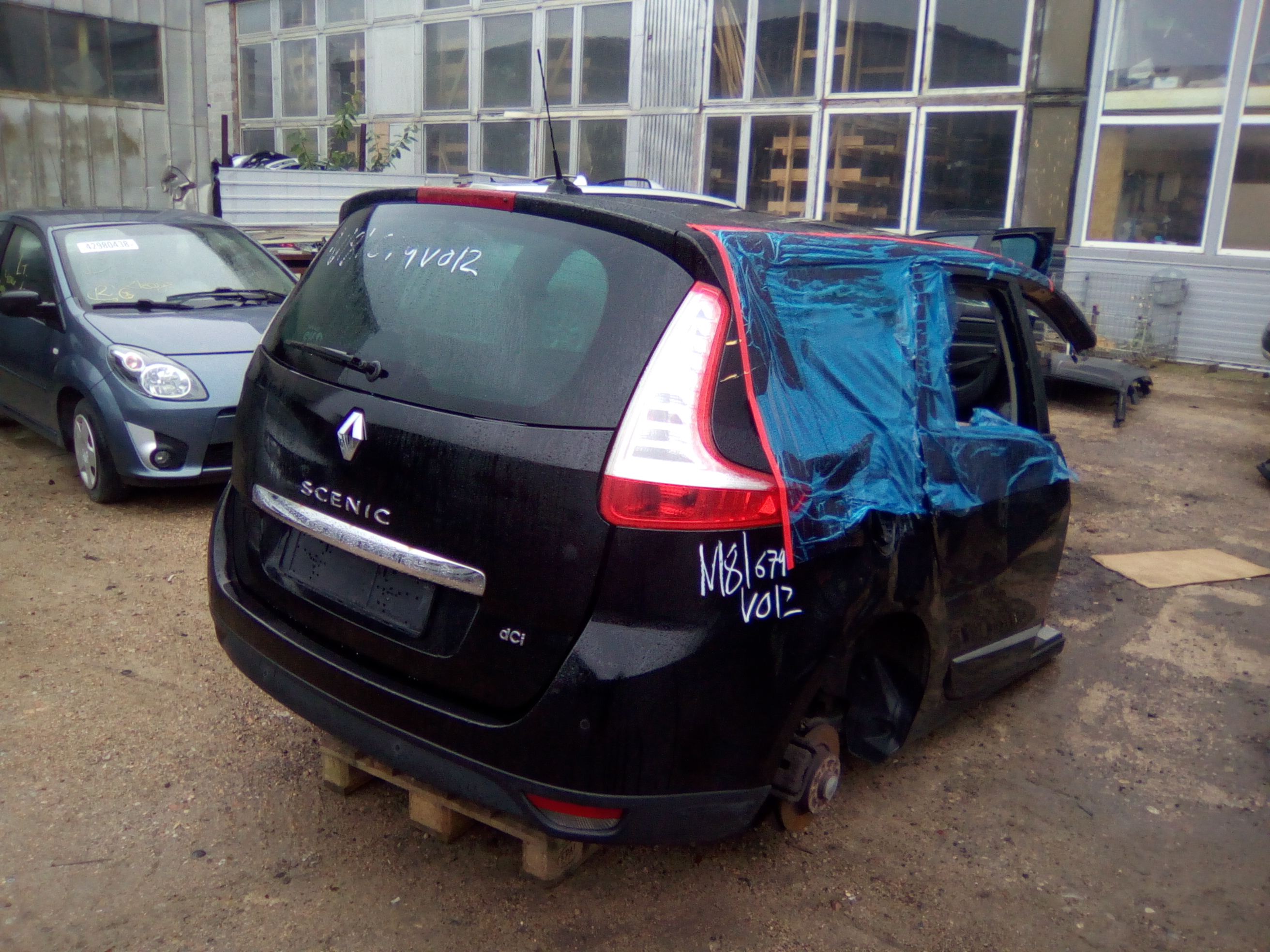 Used RENAULT Scenic Front bumper bracket 622216413R