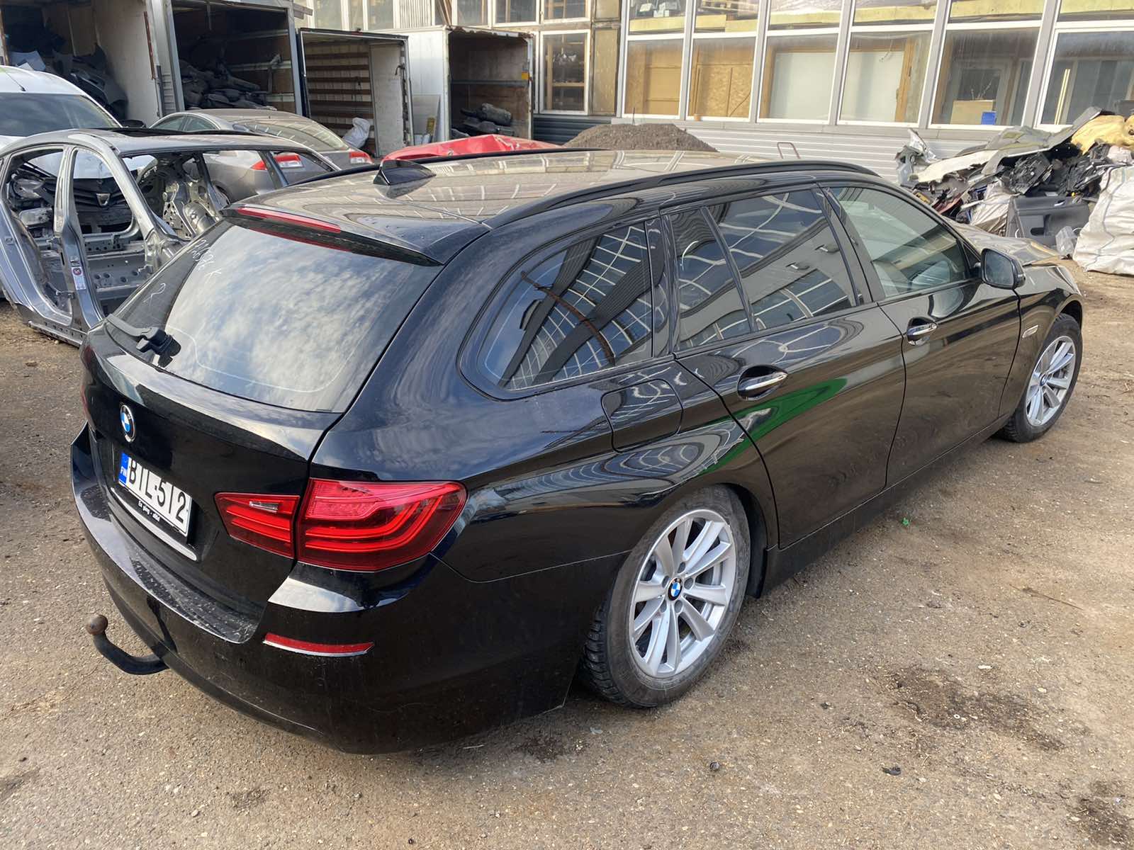 Used BMW 5 SERIES Side mirror and its details 51167350644