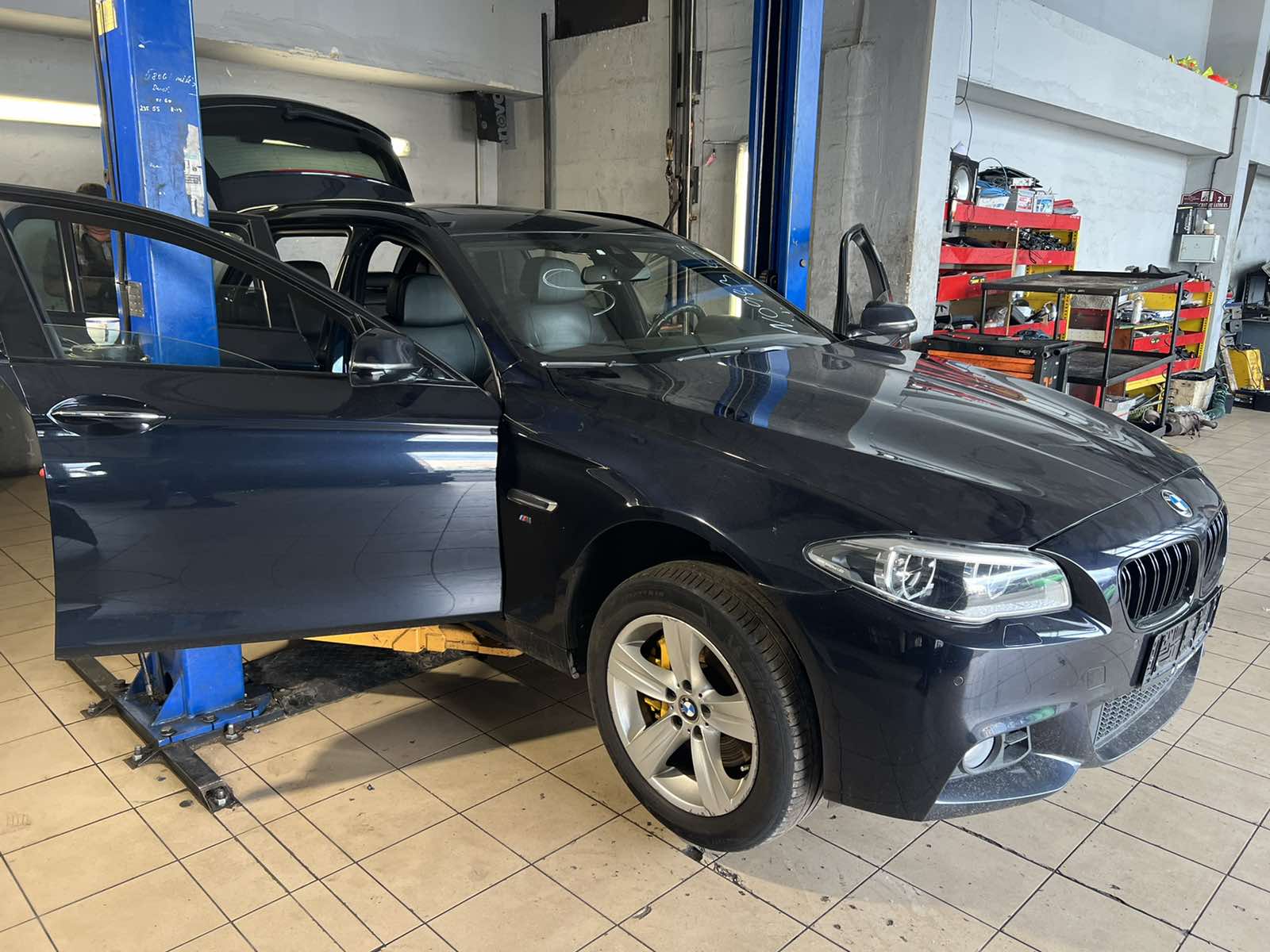 Used BMW 5 SERIES Switch and its parts 9275121