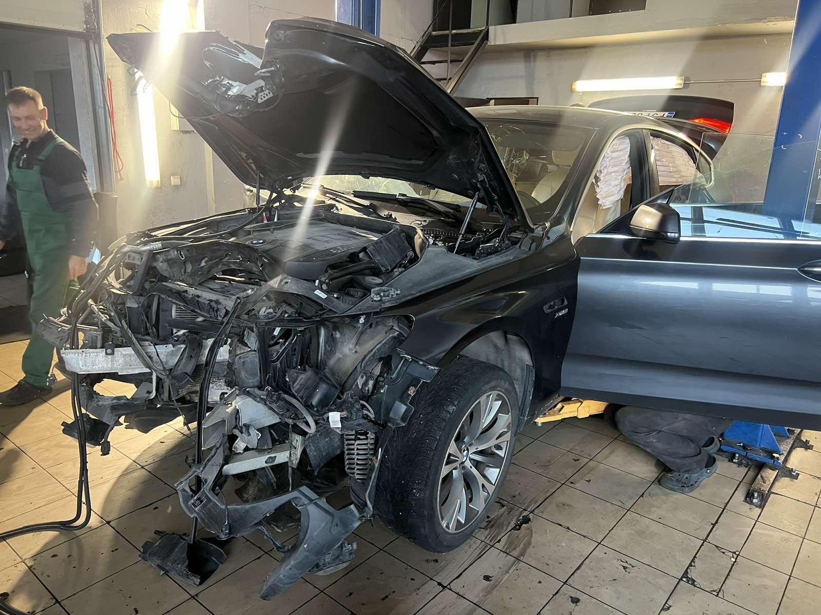 Used BMW 5 SERIES Front door 7206440